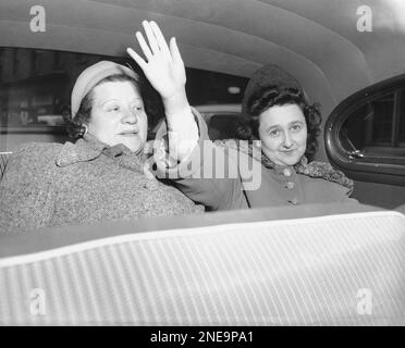 The electric chair that Julius and Ethel Rosenberg were executed in ...