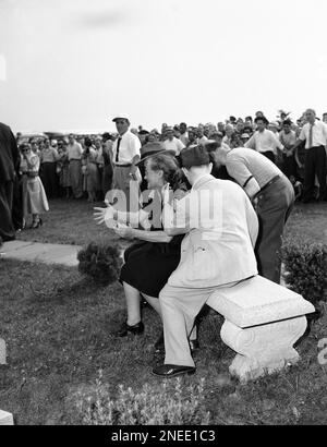 Ossining, New York: June 19, 1953 A view of the death chamber and ...