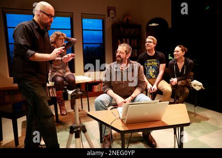 Cast members ( l to r) Lisa Ann Porter, Teddy Spencer, Elizabeth Carter ...