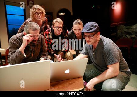 Cast members ( l to r) Lisa Ann Porter, Teddy Spencer, Elizabeth Carter ...
