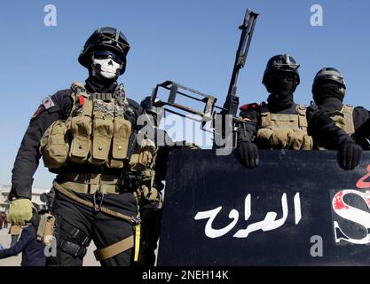Iraqi, Baghdad, police SWAT Team Stock Photo - Alamy