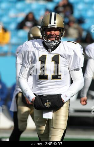 New Orleans Saints' Mark Brunell throws a pass against the Carolina ...