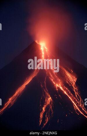 Mayon Volcano at dusk, Legazpi City, Albay Province, Philippines Stock ...