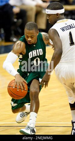 Pittsburgh's Travon Woodall during the second half of an NCAA college ...
