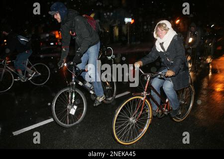 Hasidic jews in Williamsburg. Brooklyn. New York Stock Photo - Alamy