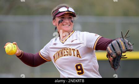 Minnesota infielder Jess Oakland (9) throws against Northern Colo ...