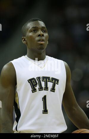 Pittsburgh's Travon Woodall during the second half of an NCAA college ...