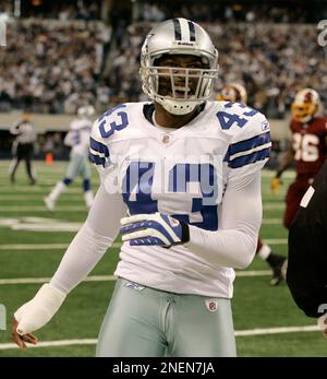 Dallas Cowboys safety Gerald Sensabaugh (43) and cornerback Terence ...