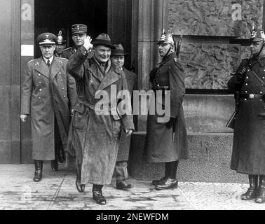 Hermann Goering with his staff Stock Photo - Alamy