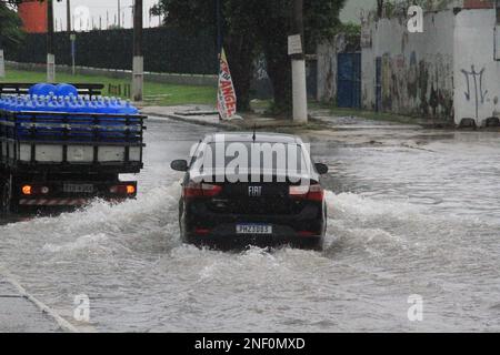Manaus, Amazonas, Brasil. 16th Feb, 2023. (INT) Heavy rains hit the ...