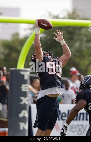 Houston Texans defensive tackle Tim Bulman (93) works against Duane ...