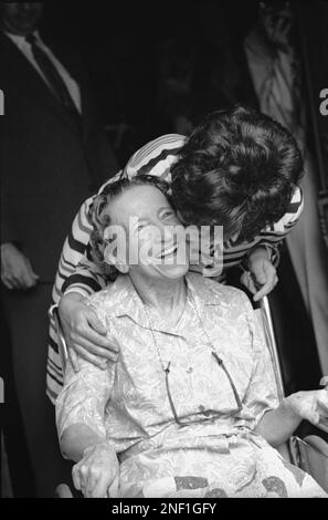 Marilyn Lovell, wife of Apollo 13 astronaut Jim Lovell, is shown April ...