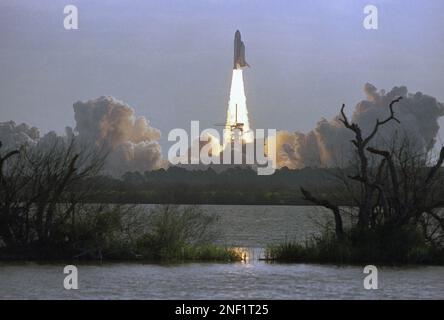 THE WORLD OF APU Stock Photo - Alamy