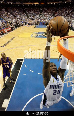 Orlando Magic's Mickael Pietrus (20), from France, shoots against Los ...