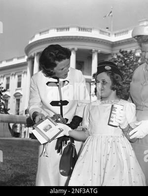 Washington, D.C. May, 1962. Mrs. Jacqueline Kennedy, Mrs. Wallace ...