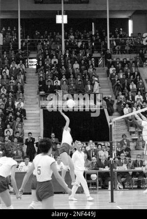 Japan vs. US women's Volleyball Competion during the 1964 Summer ...