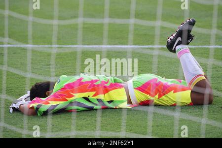 Mexican World Cup goalkeeper Jorge Campos before a match Stock Photo ...