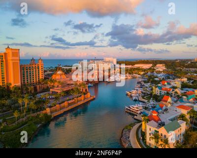 Harborside Resort at Atlantis and Nassau Harbour Paradise Island ...