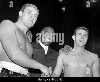 Boxing - Heavyweight - Billy Walker v Johnny Prescott - Prince of Wales ...