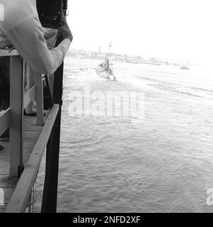 USS George Washington (SSBN-598) in a floating dry dock at Pearl Harbor ...