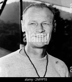 Professional basketball player Joe Lapchick (left), of The Boston ...