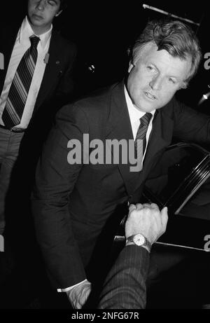 Sen. Edward Kennedy leaves the New York home of democratic fun raiser ...