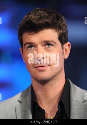 Singer Robin Thicke makes an appearance at MTV Studio's in Times Square ...