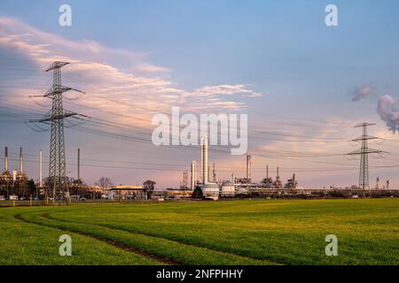 Lippendorf Chemical Park Leipzig Stock Photo - Alamy