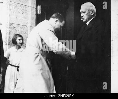 Adolf Hitler with Paul von Hindenburg and his grandchildren at his ...