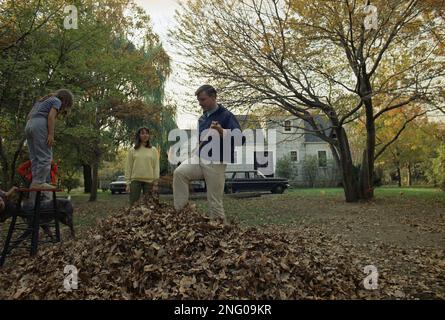 Al Oerter, four time Olympic winning gold medalist. In Long Island, New ...