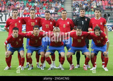 Serbia's team, left to right, Dejan Vranes, Ana Ivanovic, Jelena ...