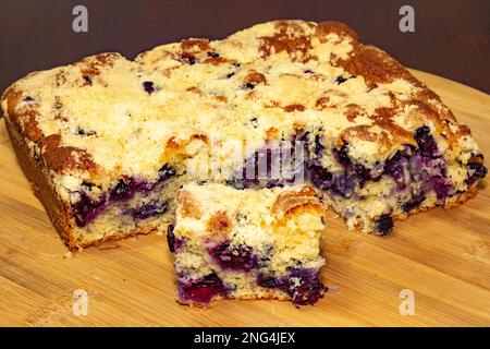 Classic black grape cake (Isabel burgundy variety) known as "cuca de ...