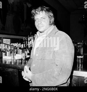 Oliver Reed Film: Women In Love (1969) Characters: Gerald Crich ...