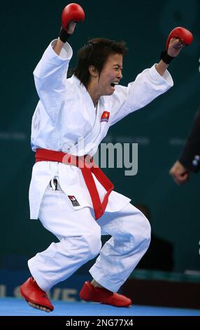 Womens Under 48kg gold medal winner England's Hannah Niven on the ...