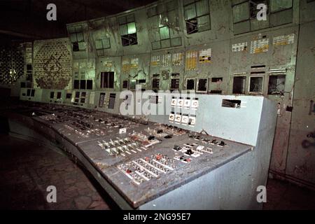 Chernobyl reactor 4 control room. Inside the control room of reactor ...