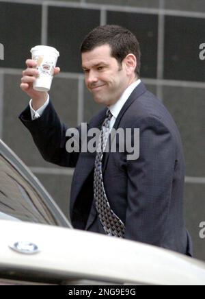 Former Enron Treasurer Ben Glisan Jr., arrives at the Houston federal ...