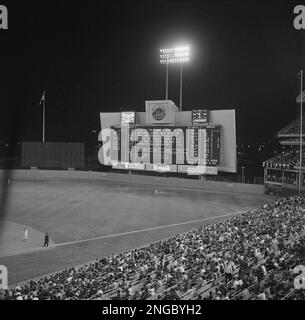 Scoreboard at Shea Stadium Stock Photo - Alamy