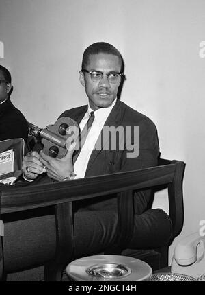 Black Muslim leader Malcolm X is shown addressing rally in Harlem, New ...