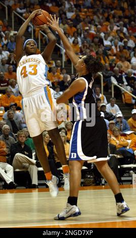Tennessee's Shyra Ely (43) shoots over Texas Tech's Cisti Greenwalt (31 ...