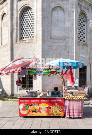 Traditional Ottoman kiosk with arch in Edirne, Turkey Stock Photo - Alamy