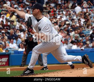New York Yankees pitcher Jon Lieber (22) delivers a pitch in the first ...
