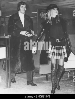 Actress Brigitte Bardot with Patrick Gilles Stock Photo - Alamy