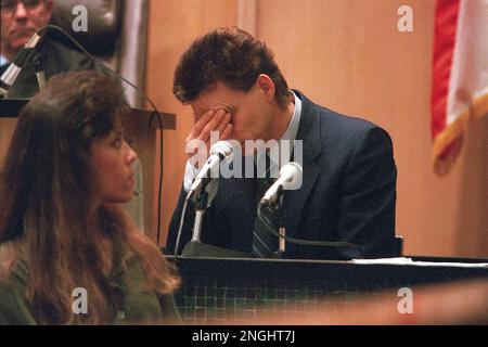 All eyes on the witness stand Stock Photo - Alamy