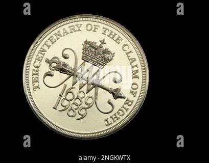 Reverse side of a 1989 £2 coin commemorating the Tercentenary of the ...