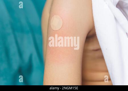 Local reaction to vaccine in children Stock Photo - Alamy