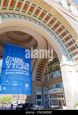 The six-story arch at Rowes Wharf Building shelters a public plaza at ...