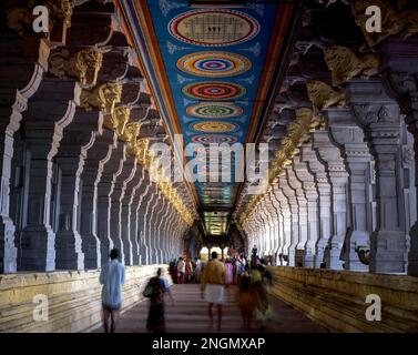 World longest corridor in Ramanathaswamy temple, Rameswaram Rameshvaram ...