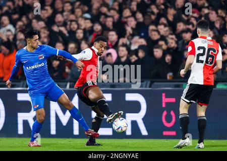 ROTTERDAM - (l-r) Quinten Timber of Feyenoord, Tijjani Reijnders of AC ...