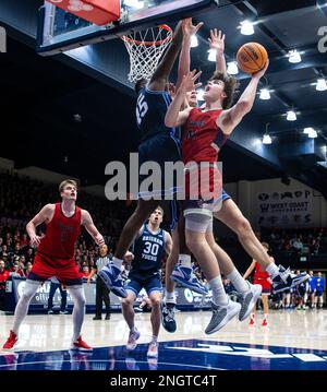 Saint Mary's guard Alex Ducas (44) drives to the basket against San ...
