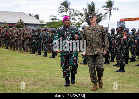 Indonesian marine Col. Bob O. Siregar, left, commanding officer of 4th ...
